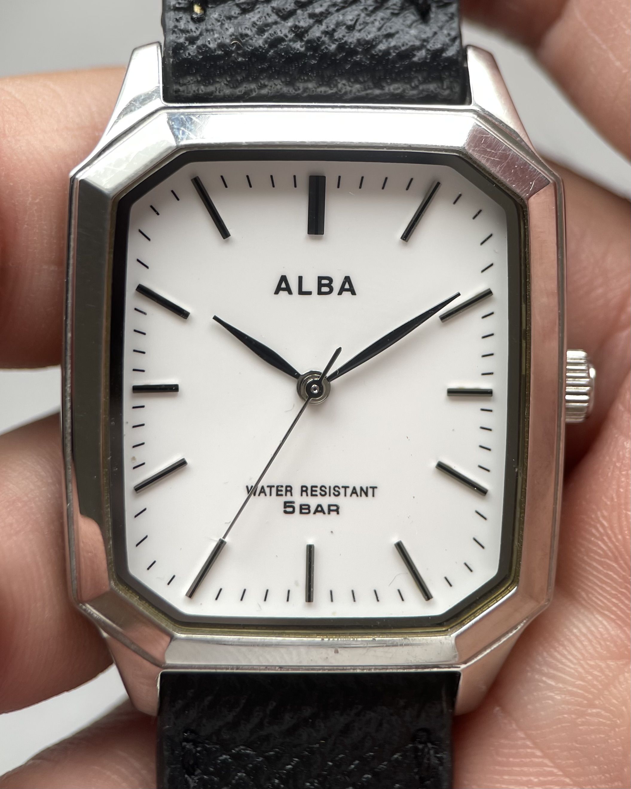 SEIKO ALBA WHITE TANK VINTAGE QUARTZ WATCH | Artizen Store