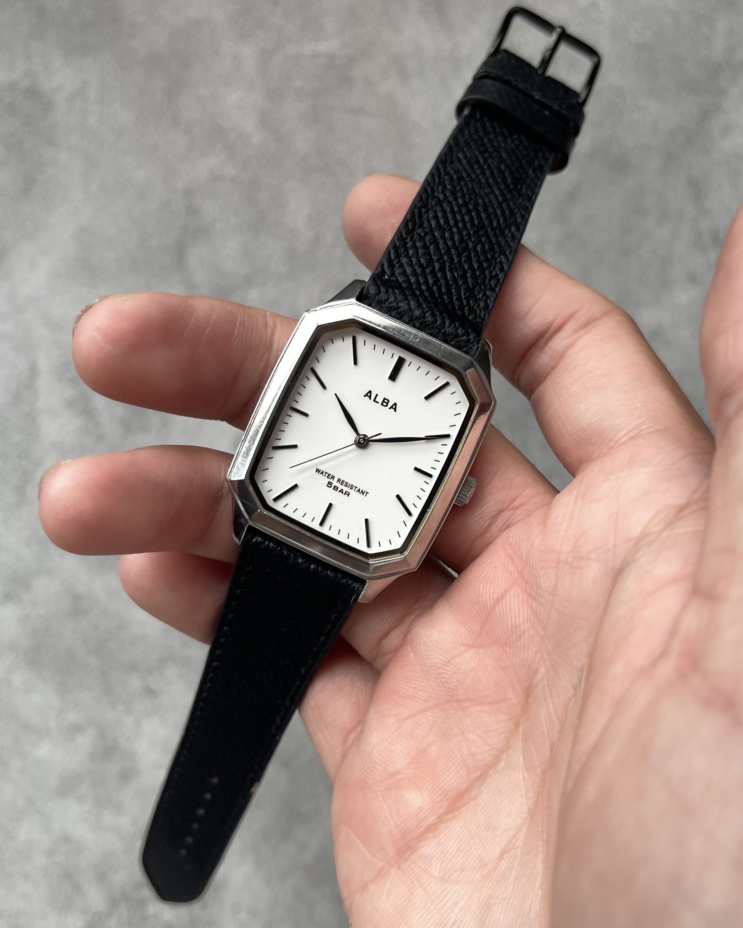 SEIKO ALBA WHITE TANK VINTAGE QUARTZ WATCH | Artizen Store